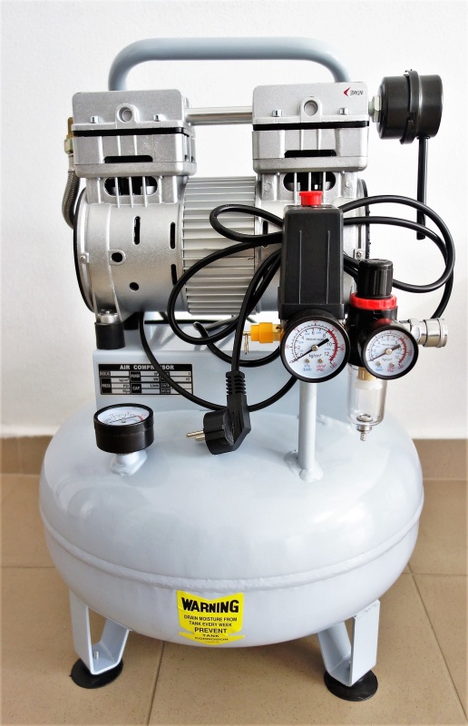 Oil Less Compressor | IndComcz.com